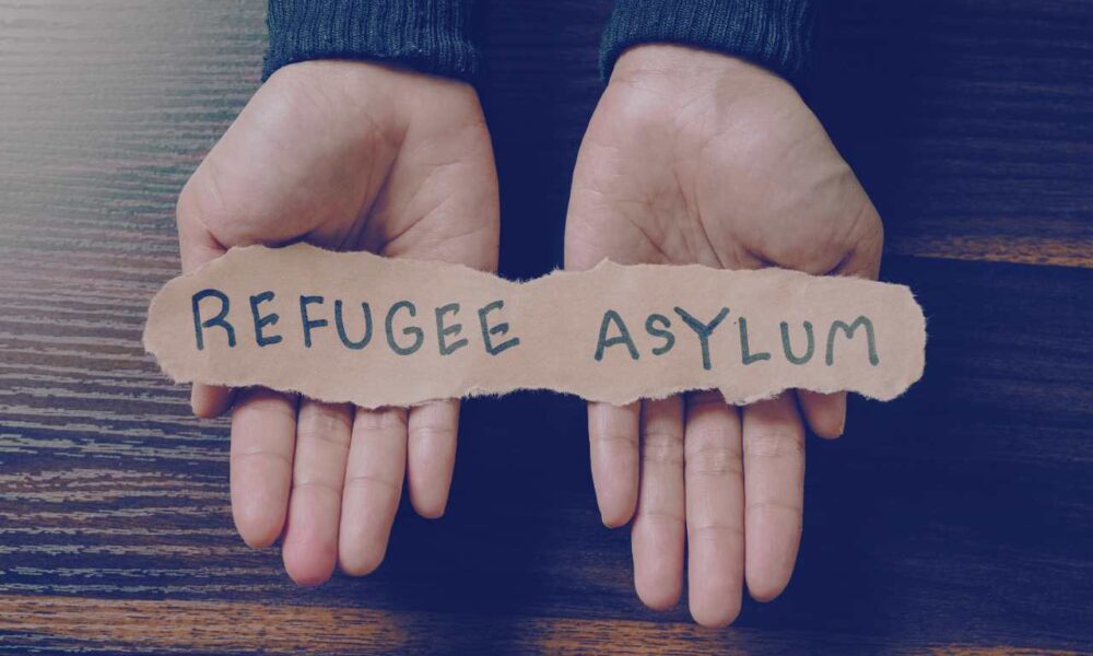 Quebec, Ottawa To Address Asylum Seeker Influx Amid Housing Crisis